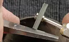 Using fret polishing wheels on a flex shaft - StewMac