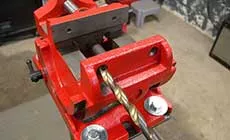 Neck Jig Bracket for Angle Vise: Installation Instructions - StewMac