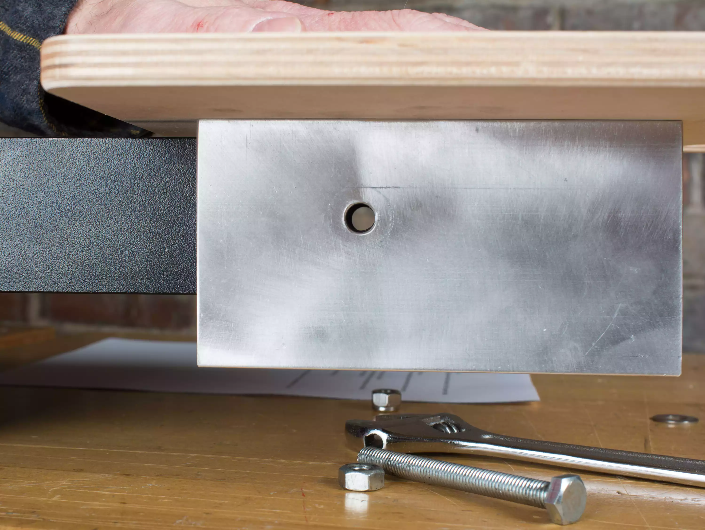 Guitar Vise Tool Table Instructions - StewMac