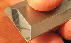Sharpen your chisels so they cut like razors - StewMac